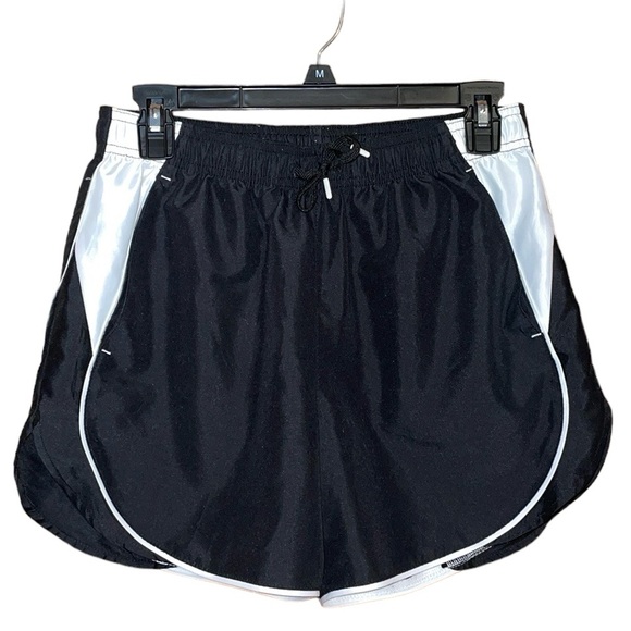 bcg | Shorts | Bcgblack White High Rise Athletic Shorts With Pockets ...